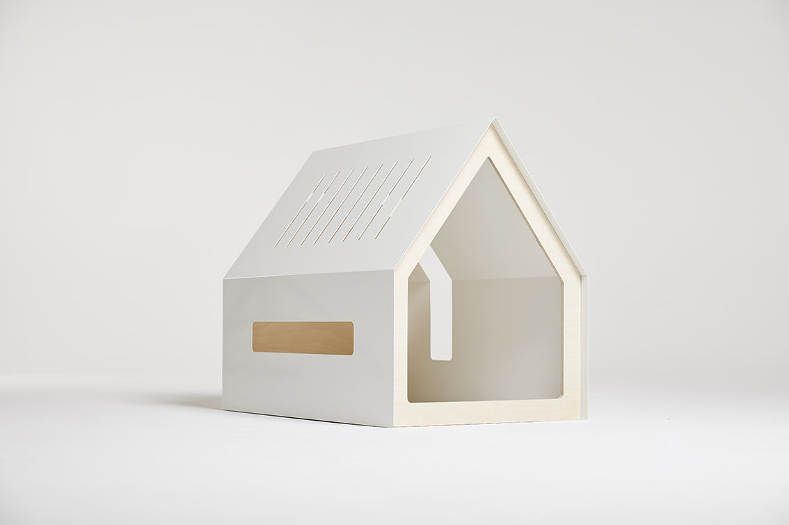 White PORVOO dog house by Pets So Good